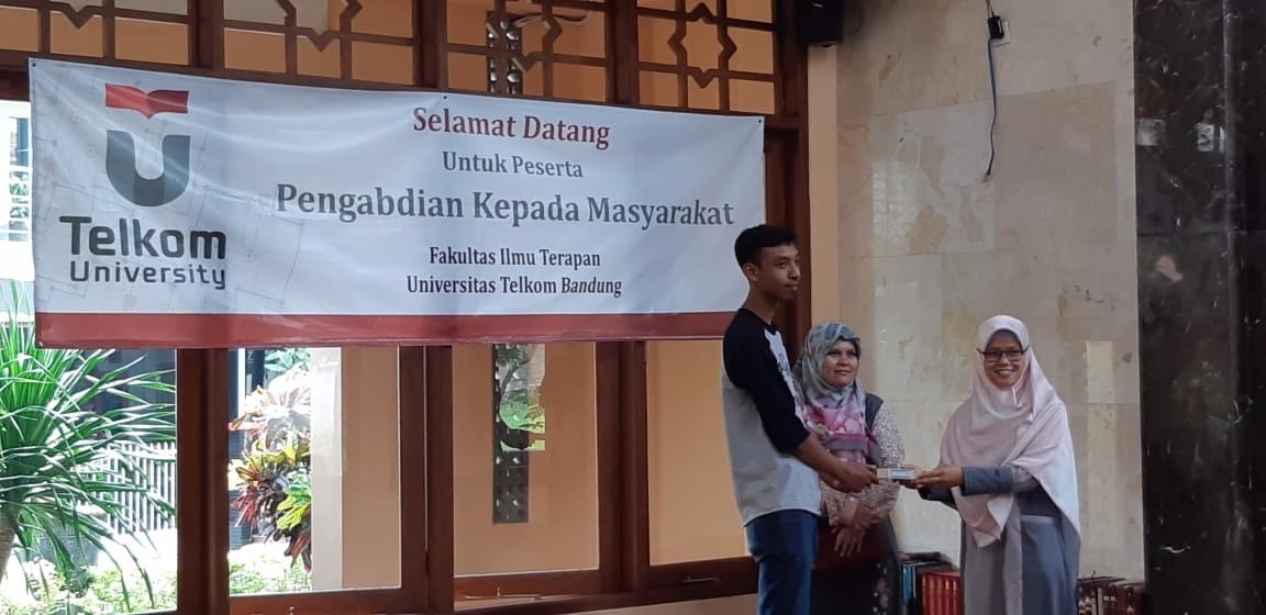 PKM Dosen D3SI: Pelatihan Pengolahan Database Administrasi | D3 Sistem ...
